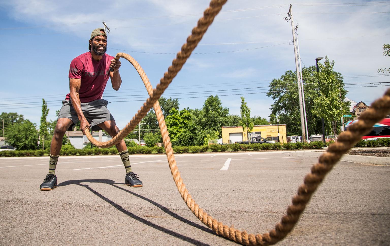 How to Anchor Battle Ropes » BodyweightHeaven